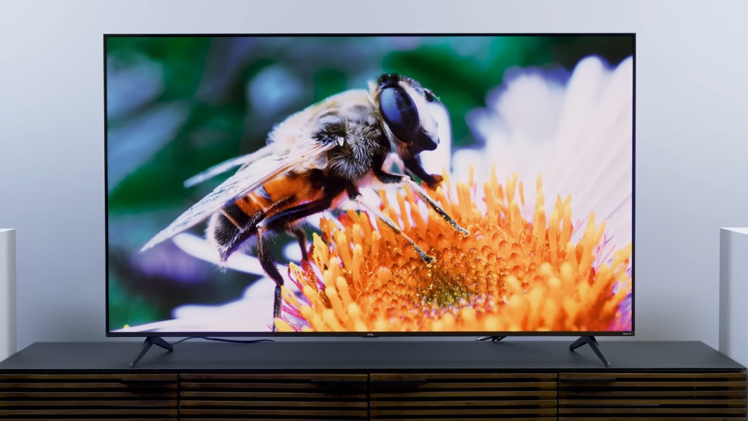 10 Best Small 4K TV 2024 - Small Screen for Any Budget